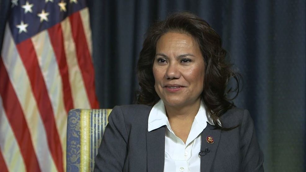 El Pasoans make voices heard at Congresswoman Veronica Escobar's ...