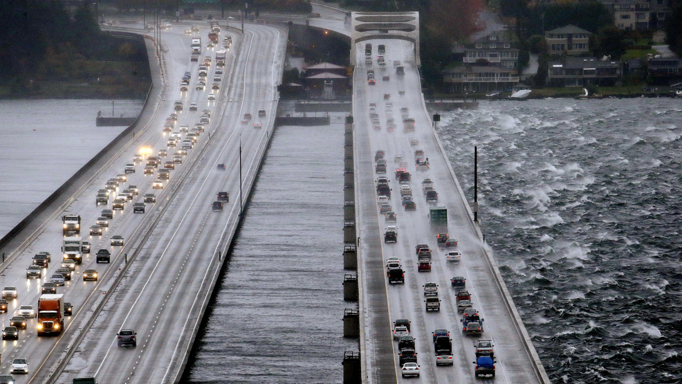 Light-rail over I-90 bridge wins Popular Science award | KOMO